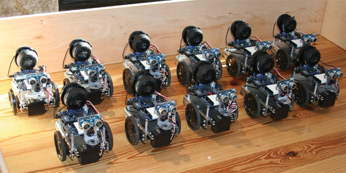 Juke-Bots Propeller Robots | learn.parallax.com Juke-Bots Propeller Robots | learn.parallax.com